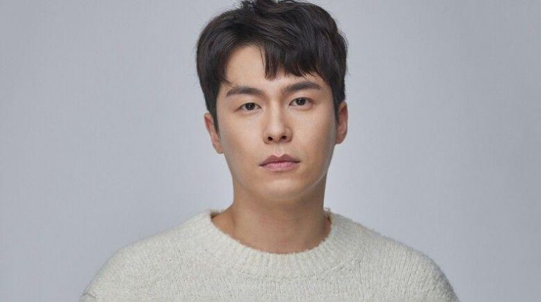 Kim In Kwon Profile and Facts (Updated!) - Kpop Profiles