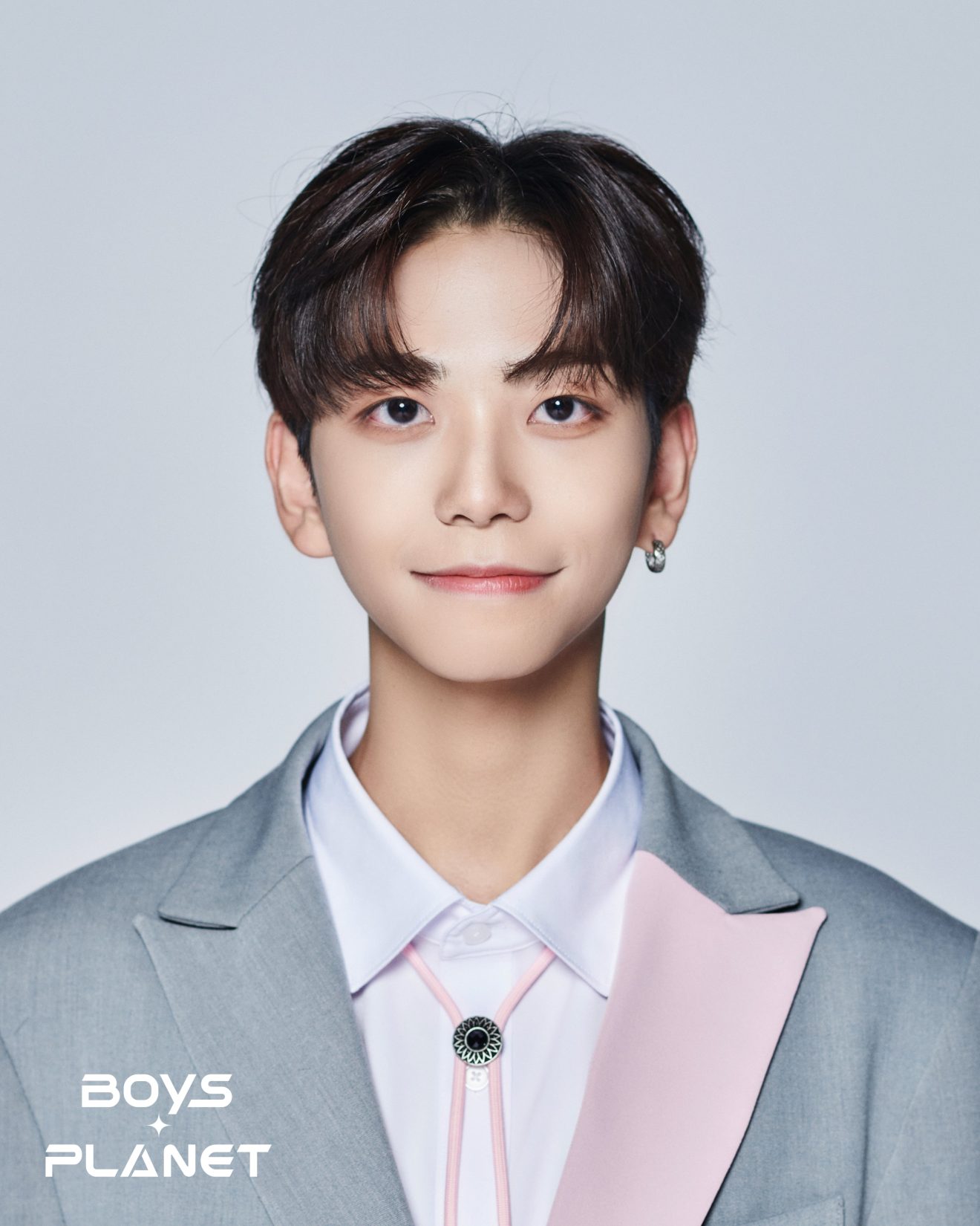 WAKEONE Entertainment Profile: History, Artists, and Facts (Updated ...