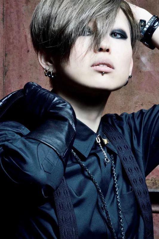 exist†trace Members Profile (Updated!)