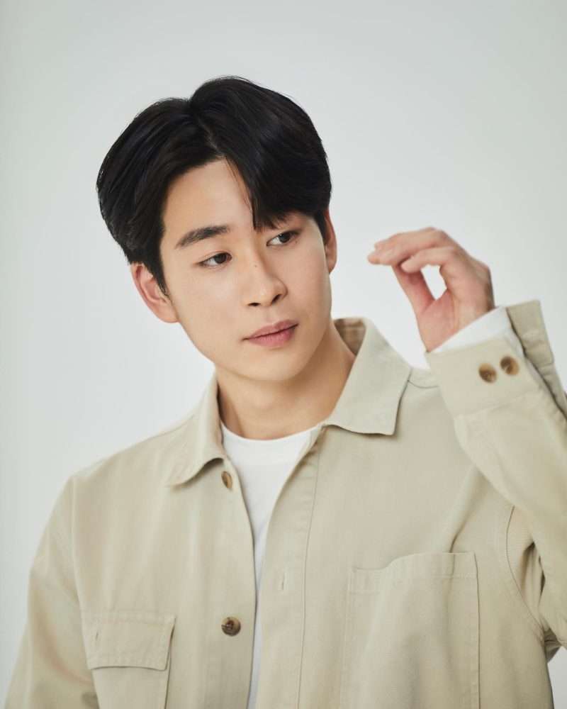 J.H Profile & Facts (Updated!) - Kpop Profiles