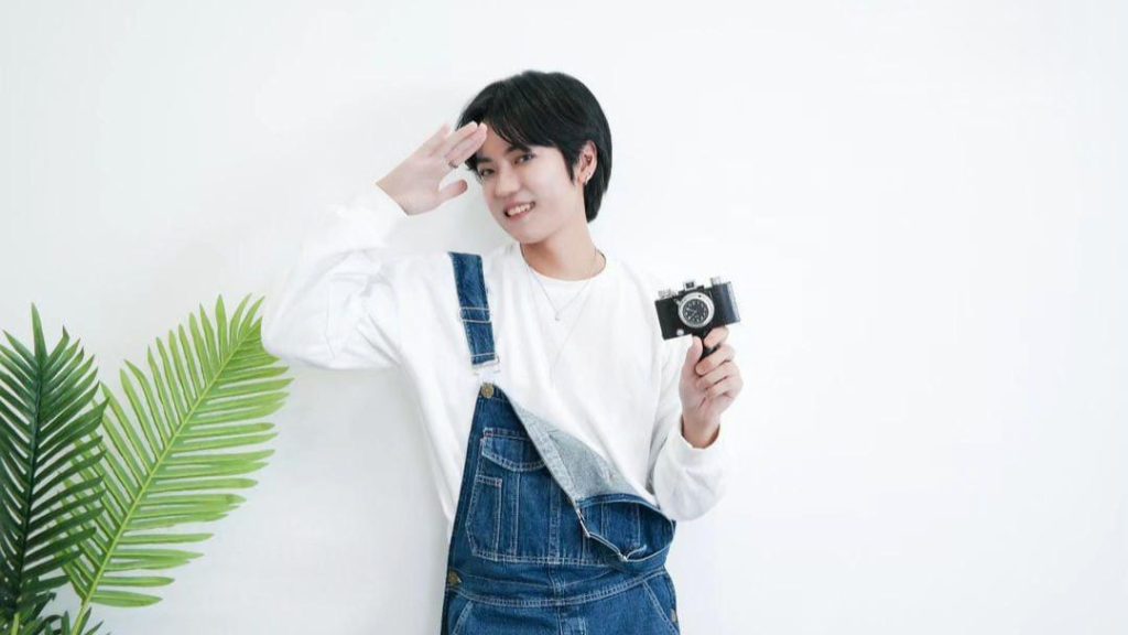 Lake - Info, Quizzes, Polls - Kpop Profiles