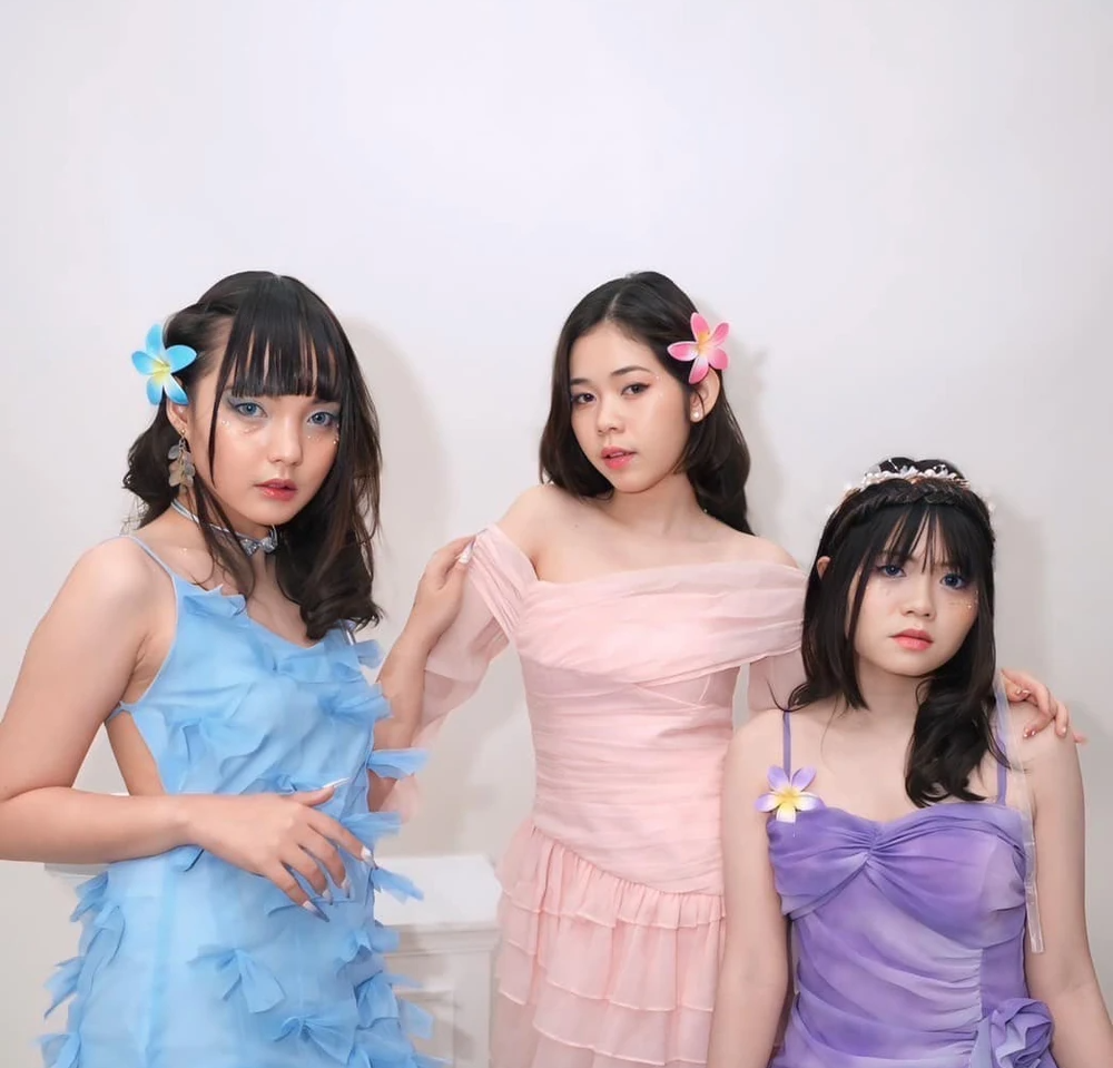 Flora Members Profile (Updated!) - Kpop Profiles