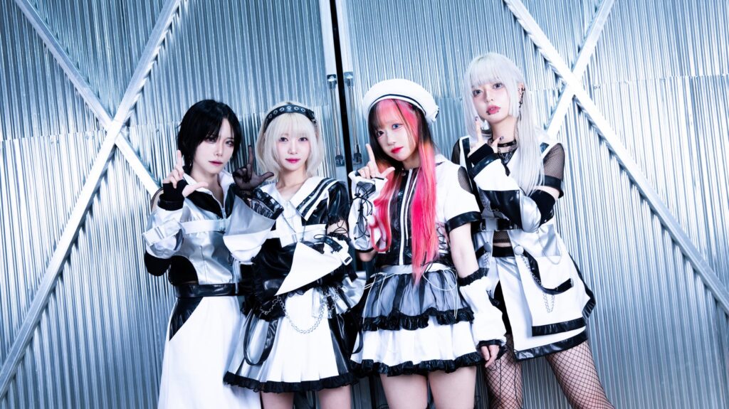 LUNA Profile and Facts (Updated!) - Kpop Profiles