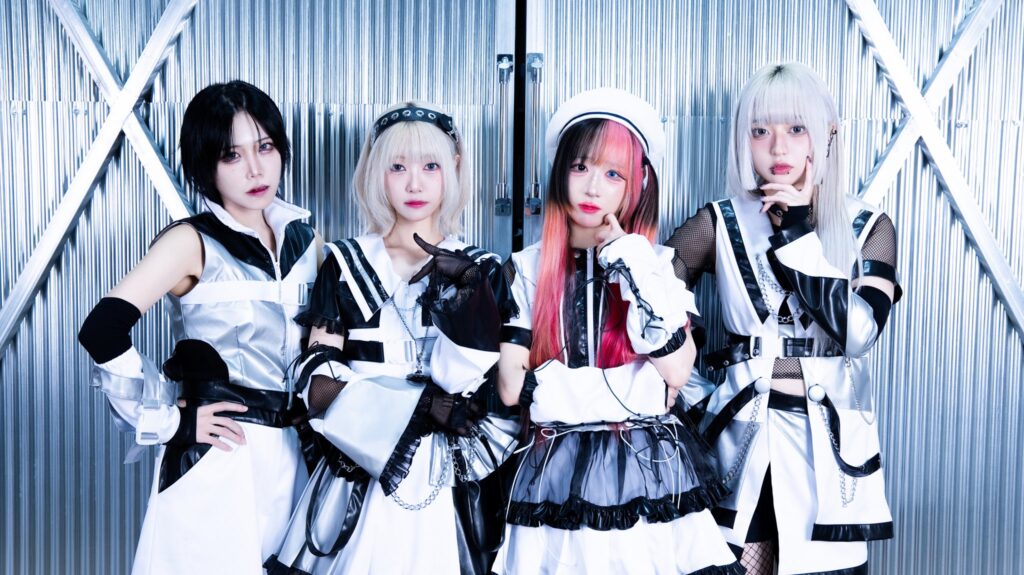 LUNA Profile and Facts (Updated!) - Kpop Profiles