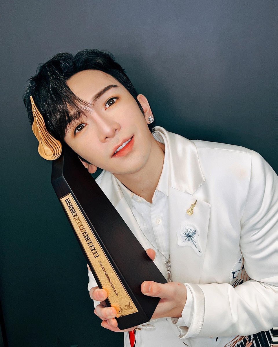 Anson Lo (MIRROR) Profile and Facts (Updated!) - Kpop Profiles