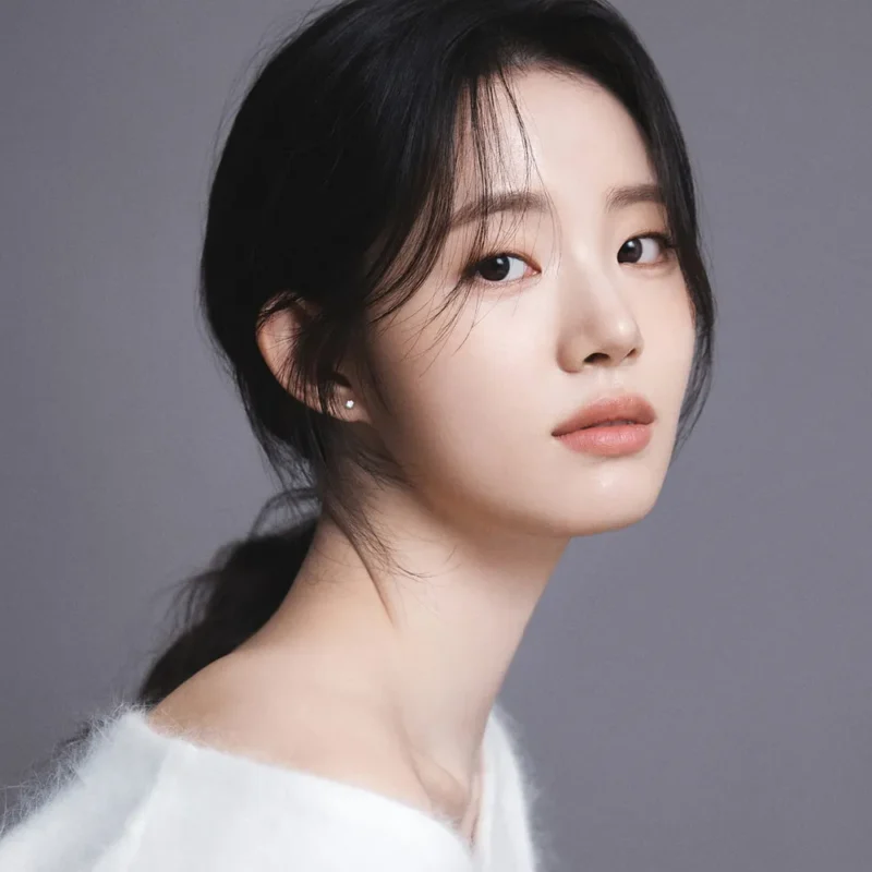 Shin Si A Profile and Facts (Updated!) - Kpop Profiles